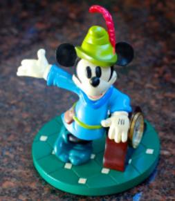 Mickey Mouse as the Brave Little Tailor CLOCK | Disleelandia