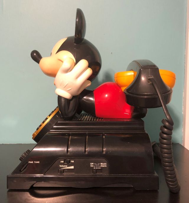 Mickey Mouse Talking Alarm Clock Radio Telephone | Disleelandia