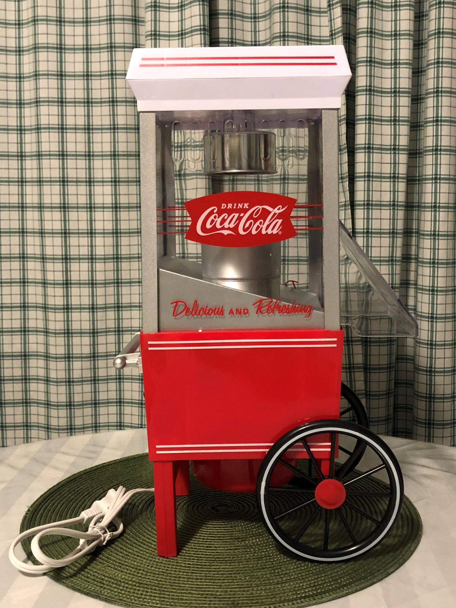 Coca-Cola Hot Air Popcorn Popper | Disleelandia