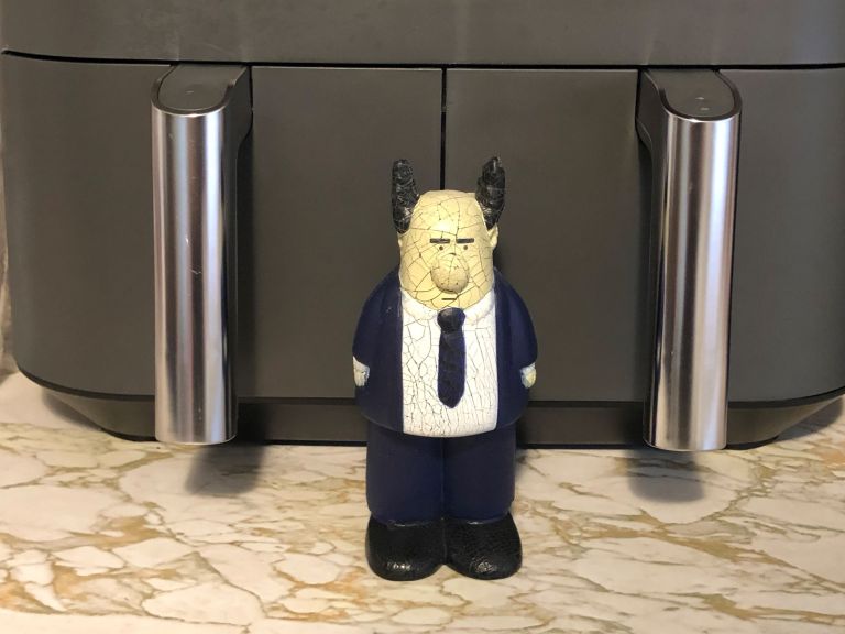 Dilbert’s Pointy-Haired Boss in Glorious Rubber | Disleelandia