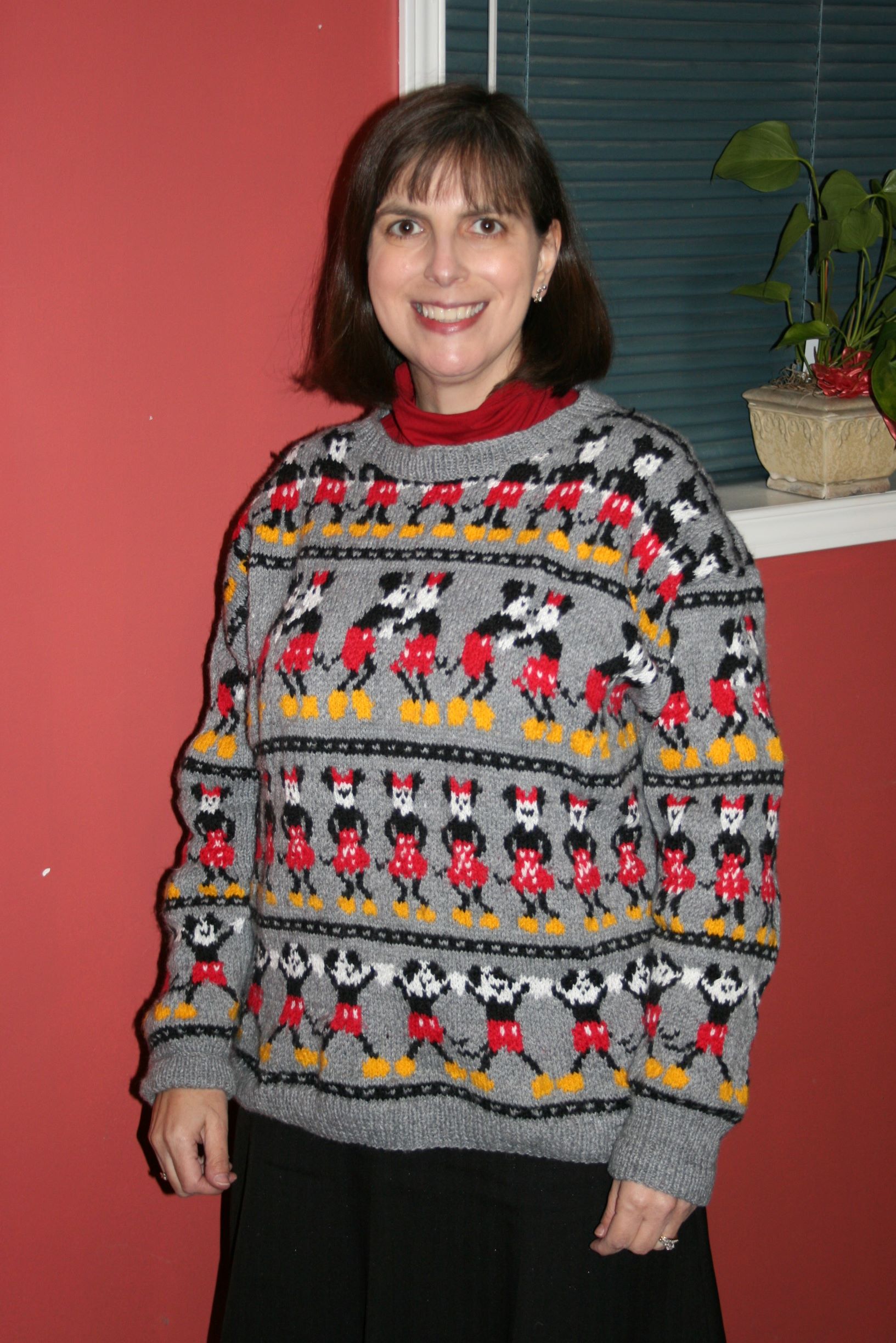 Disney-themed Wool Knit Sweaters by Jean | Disleelandia