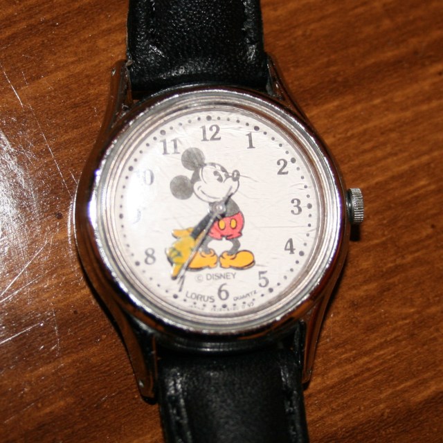 Disney Specialty Mickey Mouse Watches | Disleelandia