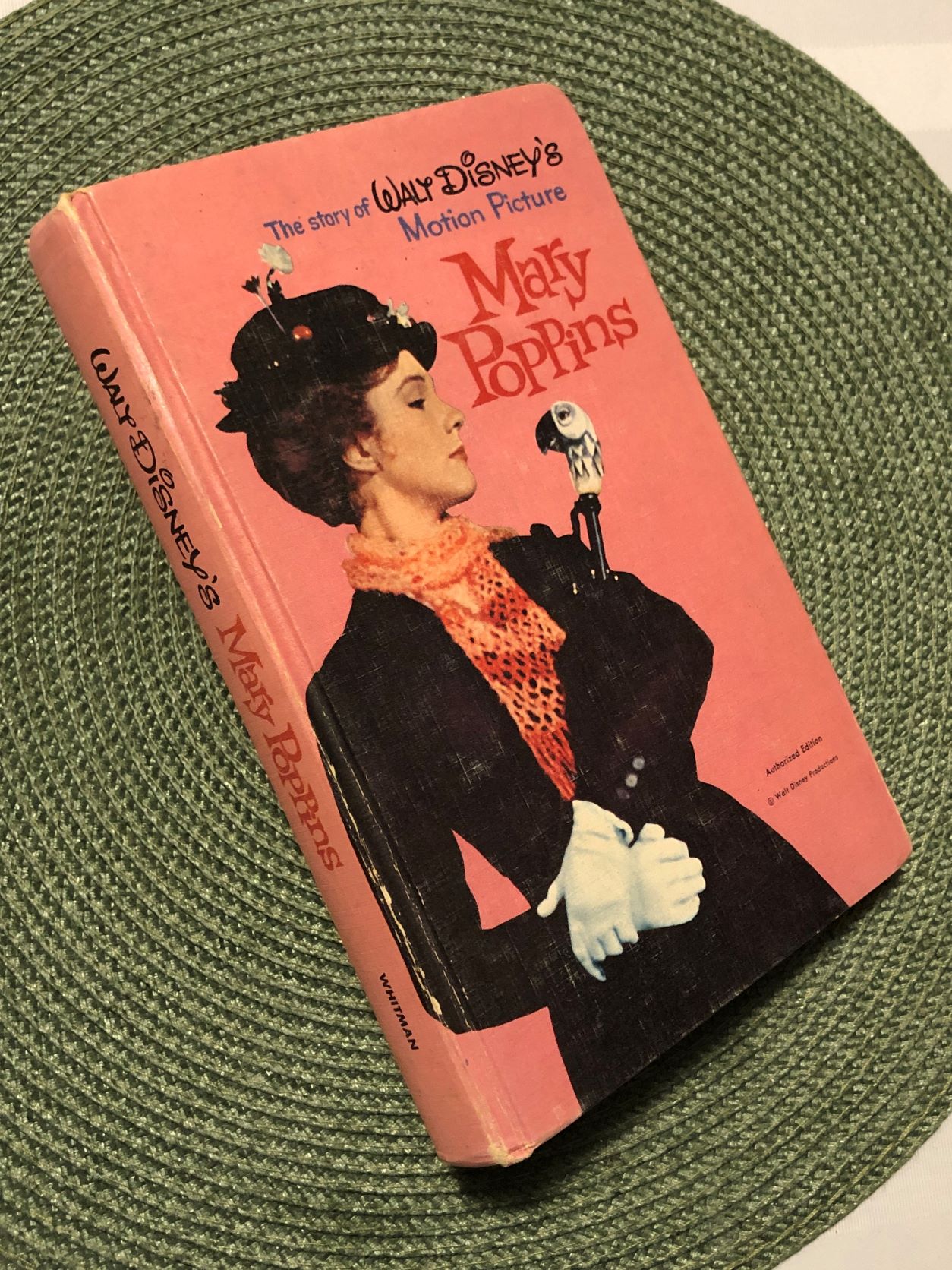 Book Review: Walt Disney’s Motion Picture Mary Poppins | Disleelandia