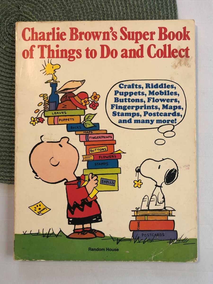 Book Review: Charlie Brown’s Super Book | Disleelandia