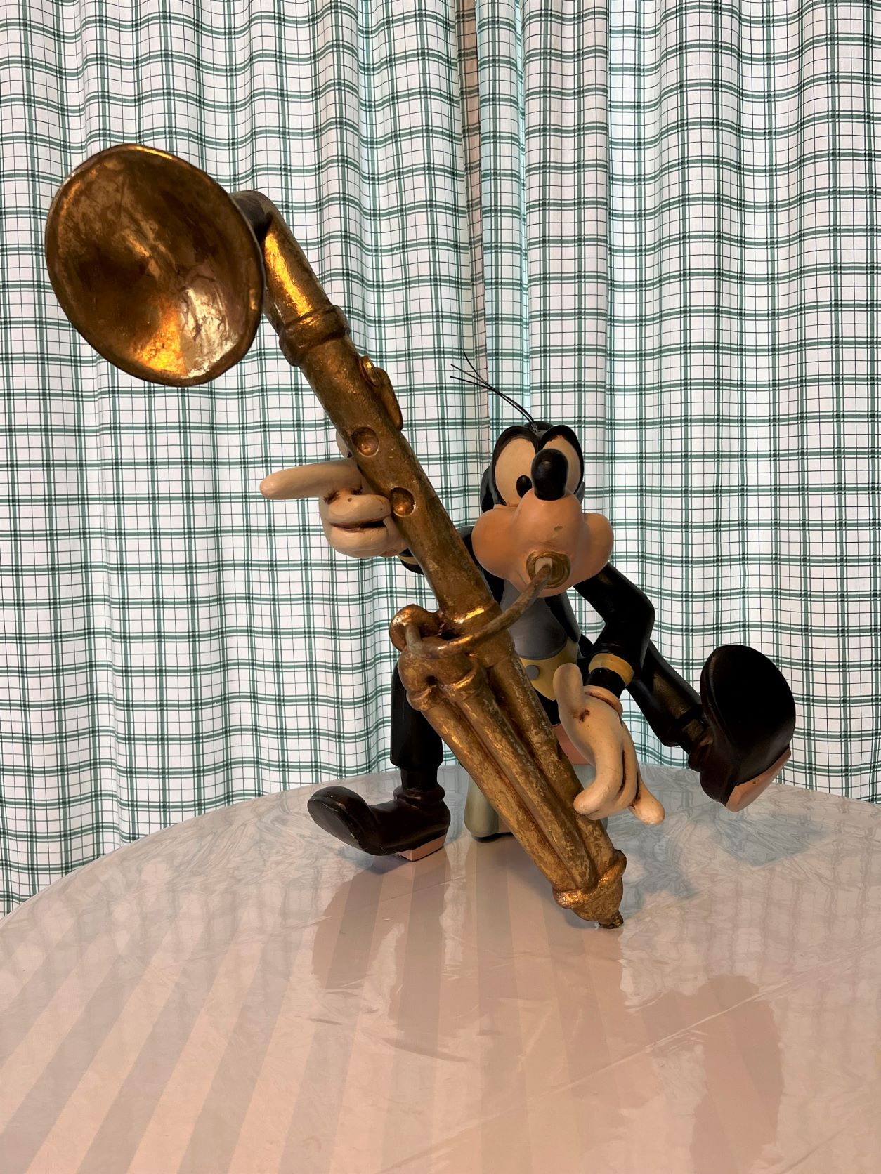 Disney’s Symphony Hour Goofy Store Big Fig | Disleelandia
