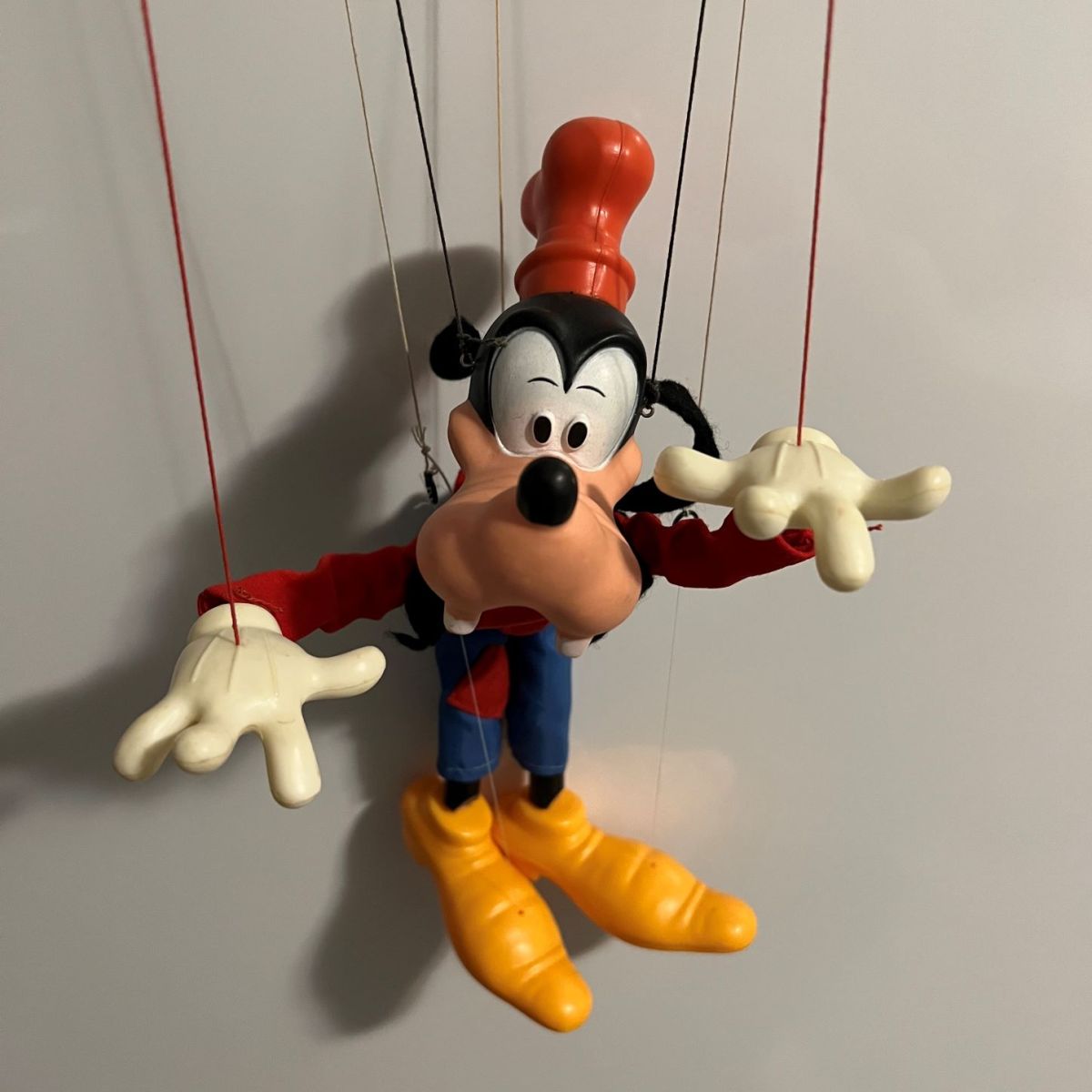 Disney Goofy Marionette by Madison Ltd. | Disleelandia