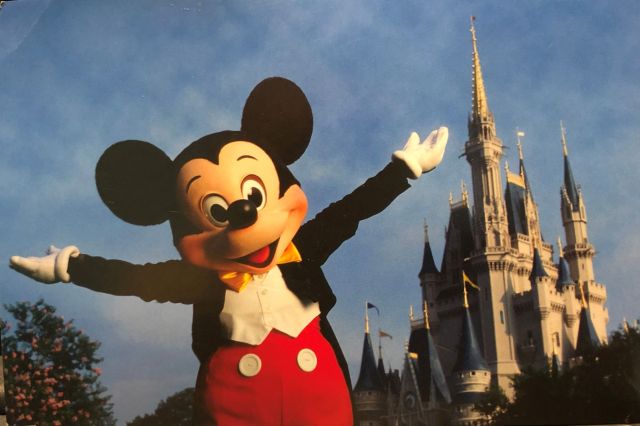 Mickey Mouse Promo Card & Postcard Set | Disleelandia