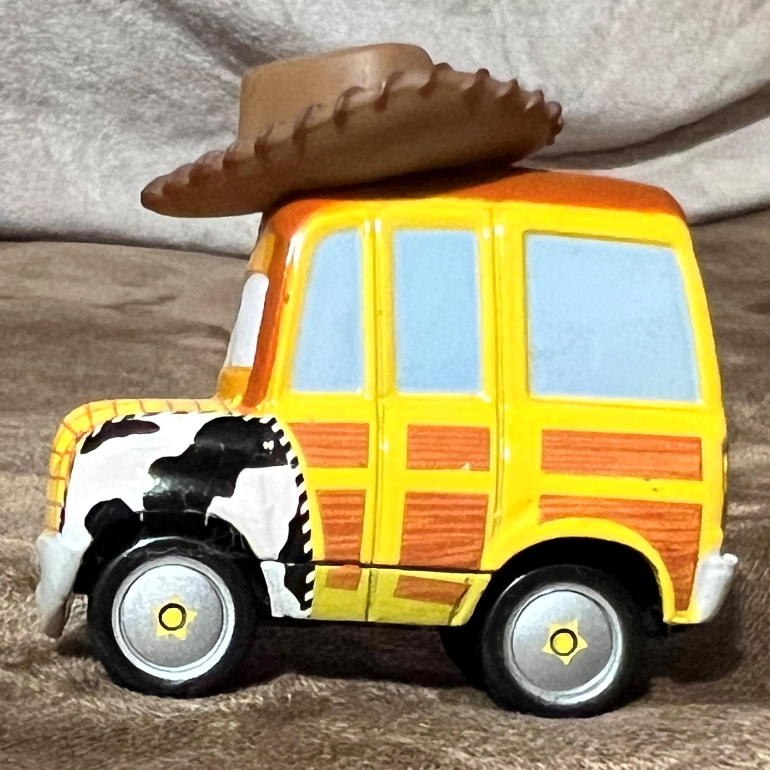 Pixar CARS End Credit Scene Diecast Characters | Disleelandia