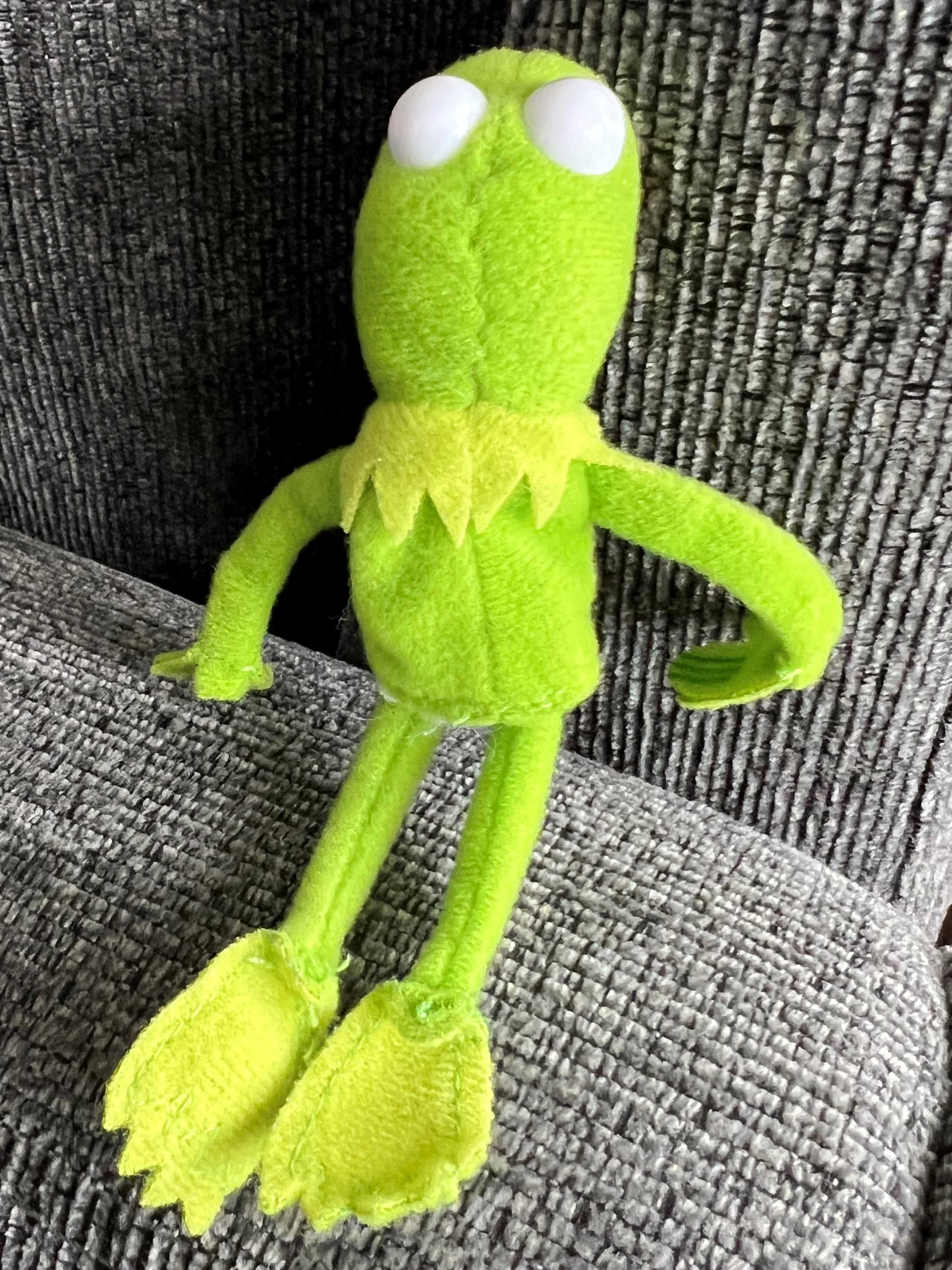 Starbucks Kermit the Frog Finger Puppet | Disleelandia