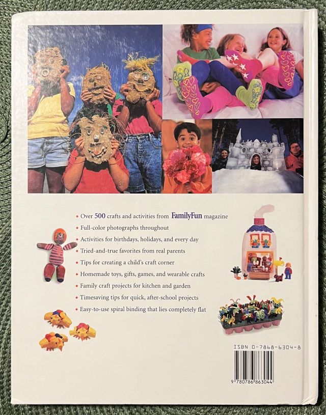 Book Review: Disney’s Family Fun Crafts | Disleelandia