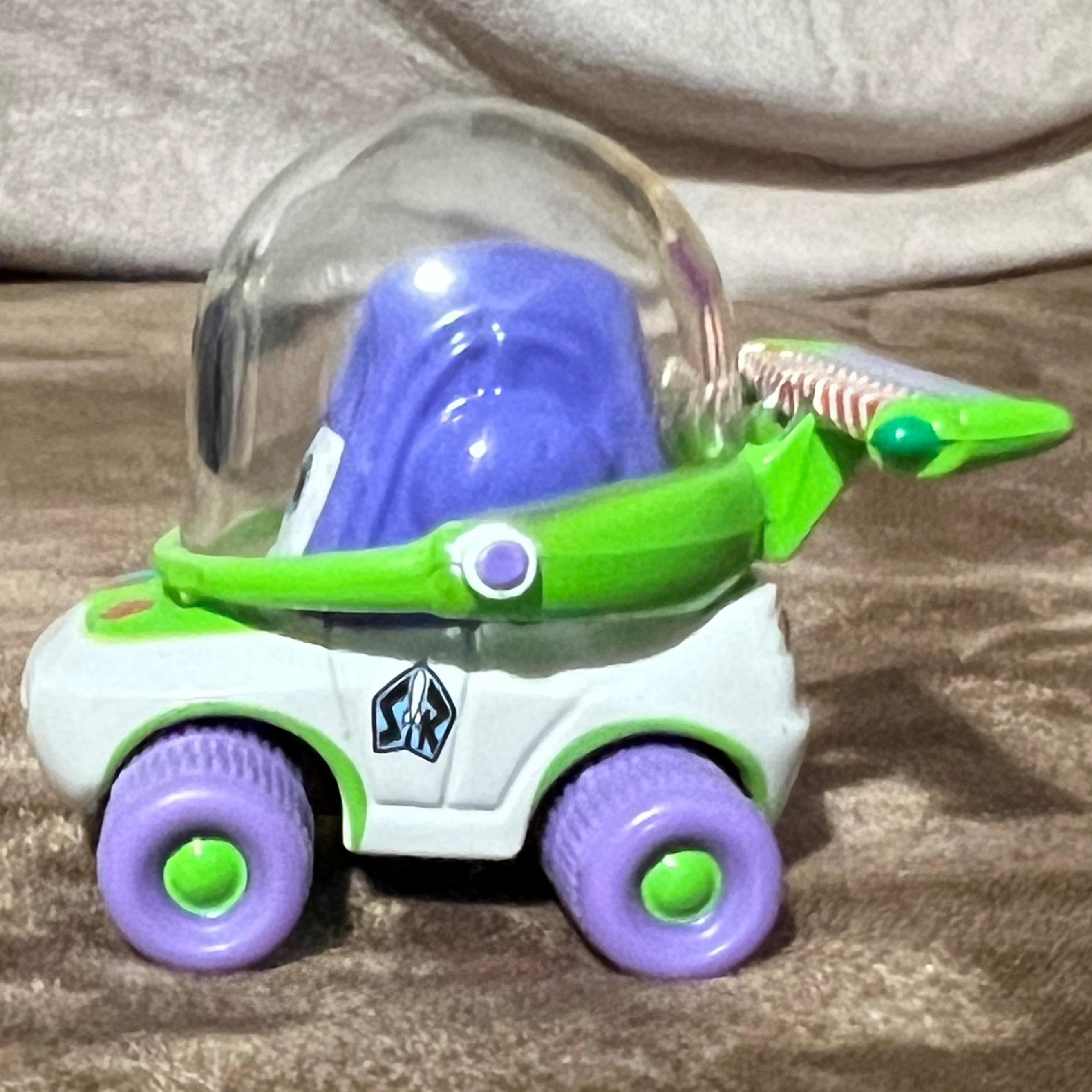 Pixar CARS End Credit Scene Diecast Characters | Disleelandia