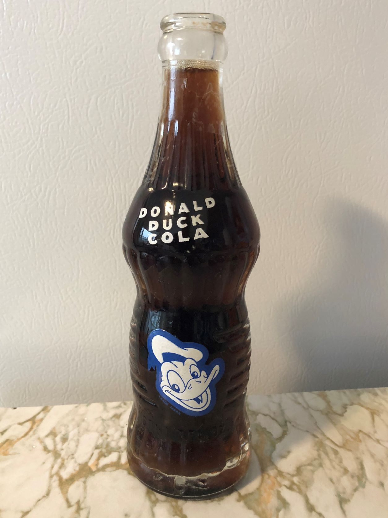Foodie Friday: Vintage Donald Duck Cola Bottle | Disleelandia