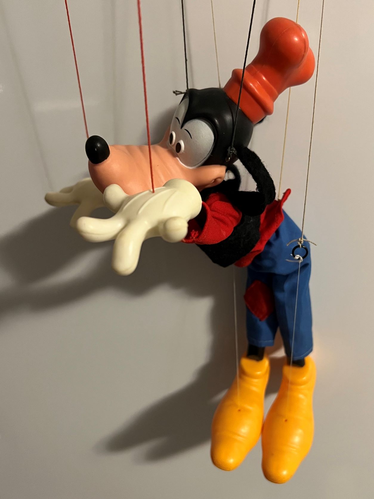 Disney Goofy Marionette by Madison Ltd. | Disleelandia