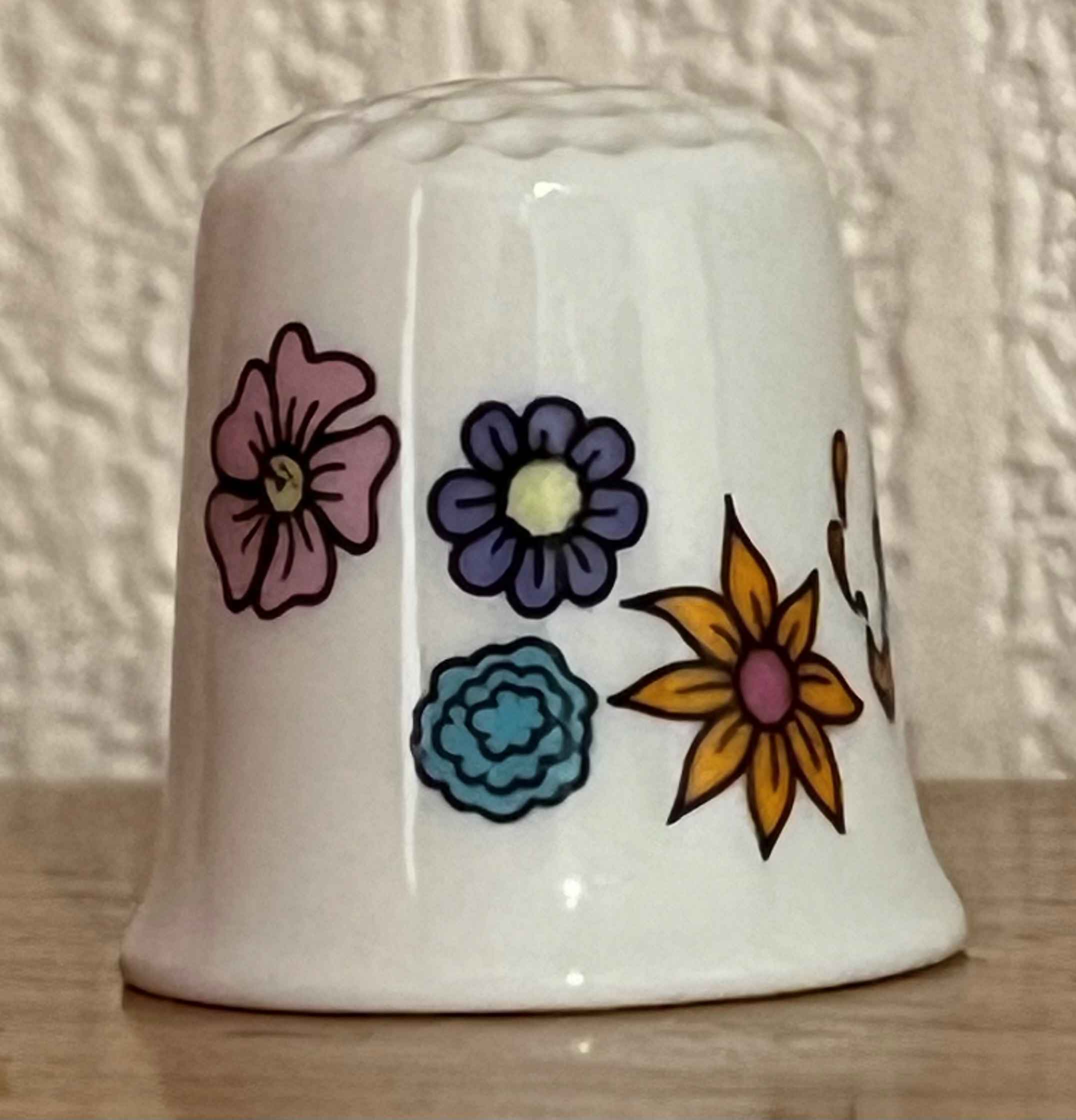 EPCOT Center Figment Ceramic Thimble | Disleelandia