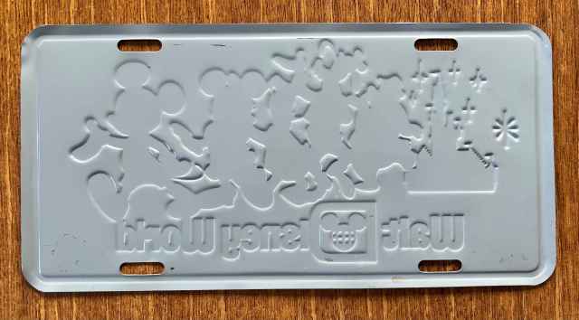 Vintage Walt Disney World Character License Plate | Disleelandia