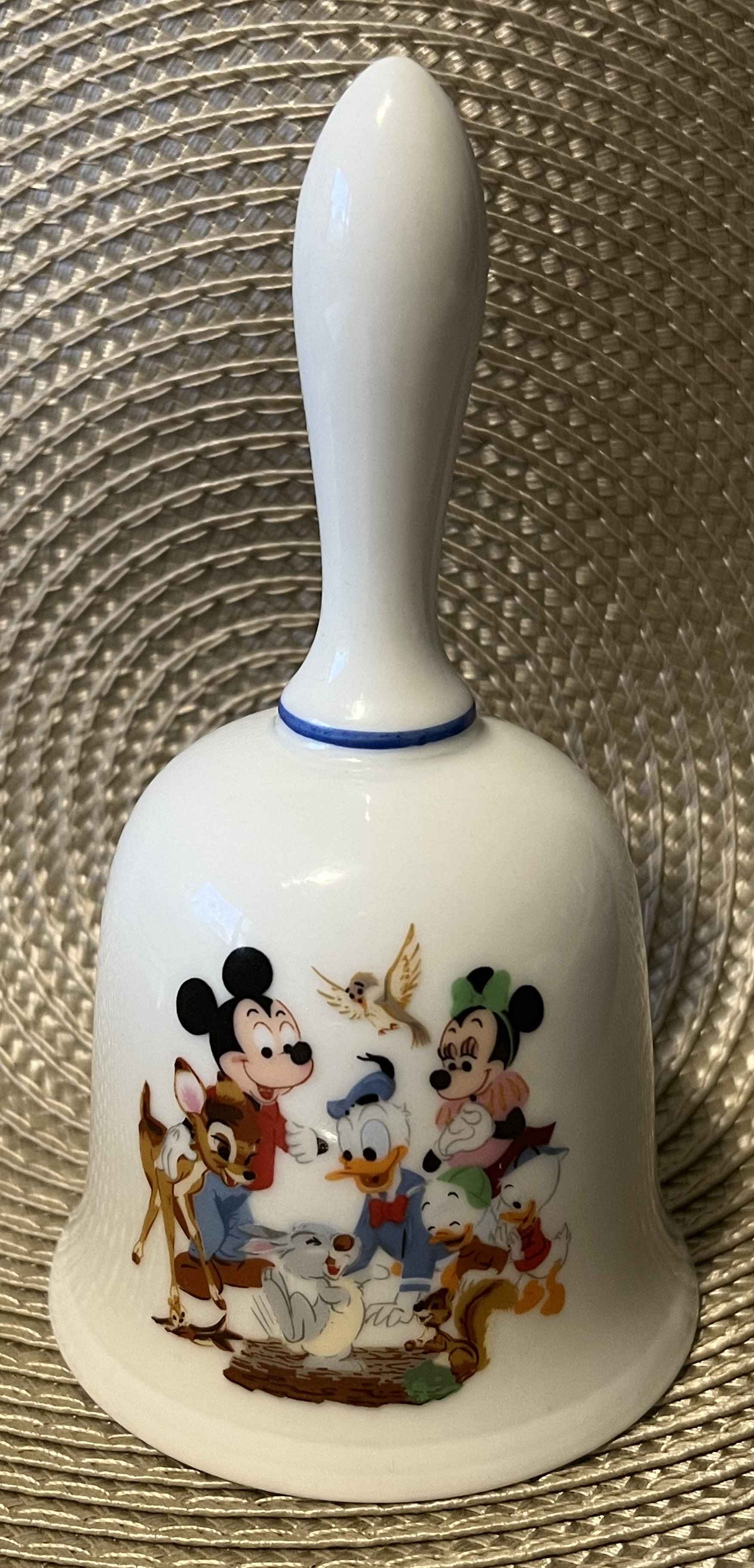 Walt Disney 1979 Signature Series Annual Bell | Disleelandia